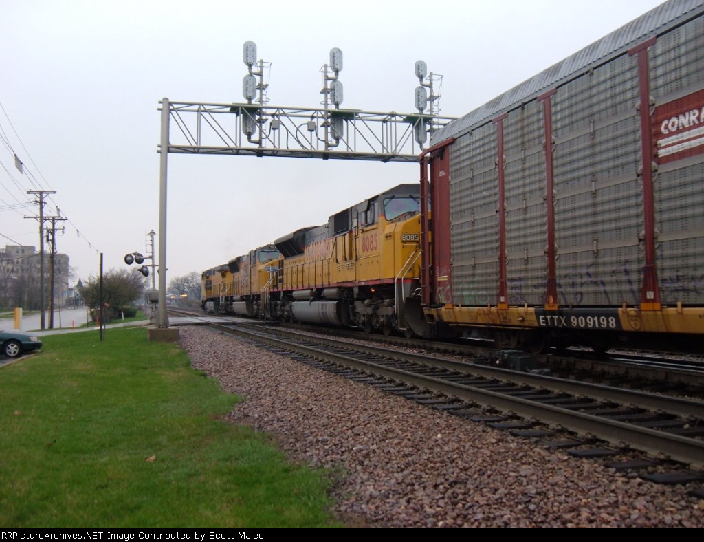 UP 9746, 5031 & 8085